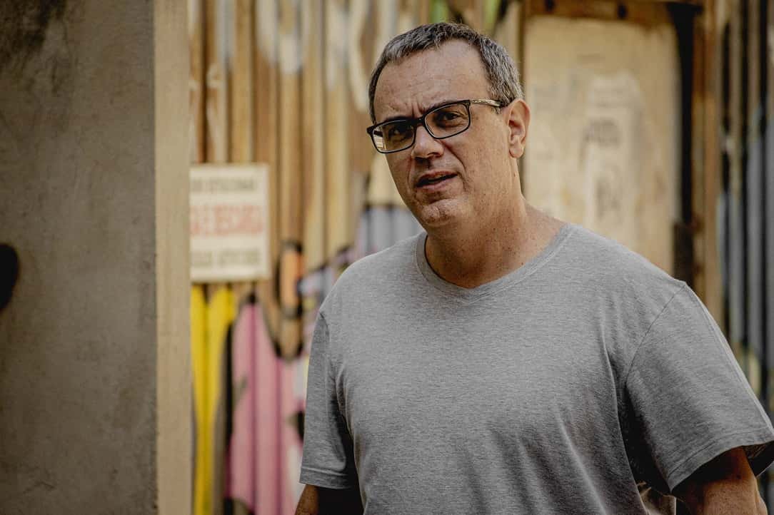 Tiago Sá lança vídeo de “Quase Tudo Bem”, faixa que abre Querelas de ...